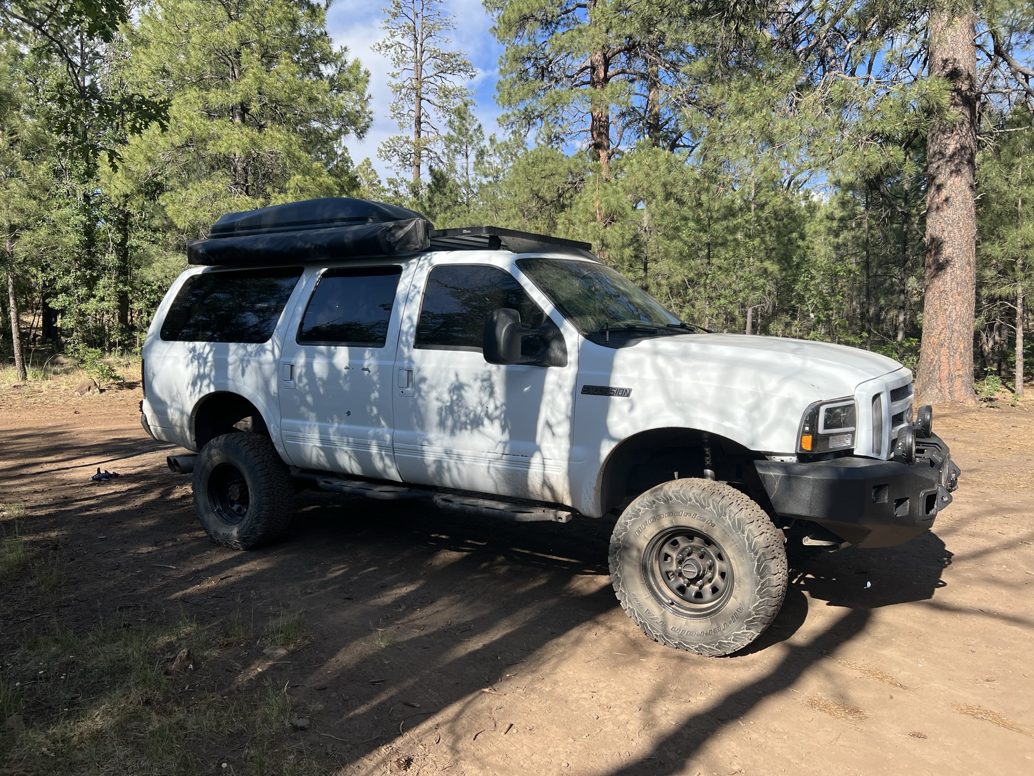 Ford Excursion – Phoenix Overland Group