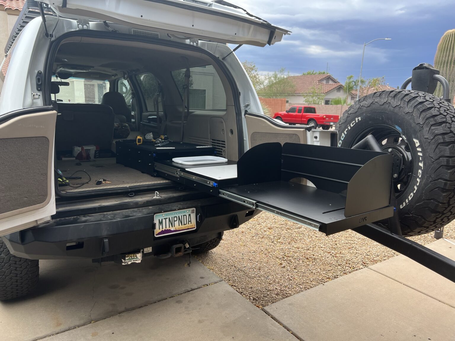 Ford Excursion – Phoenix Overland Group